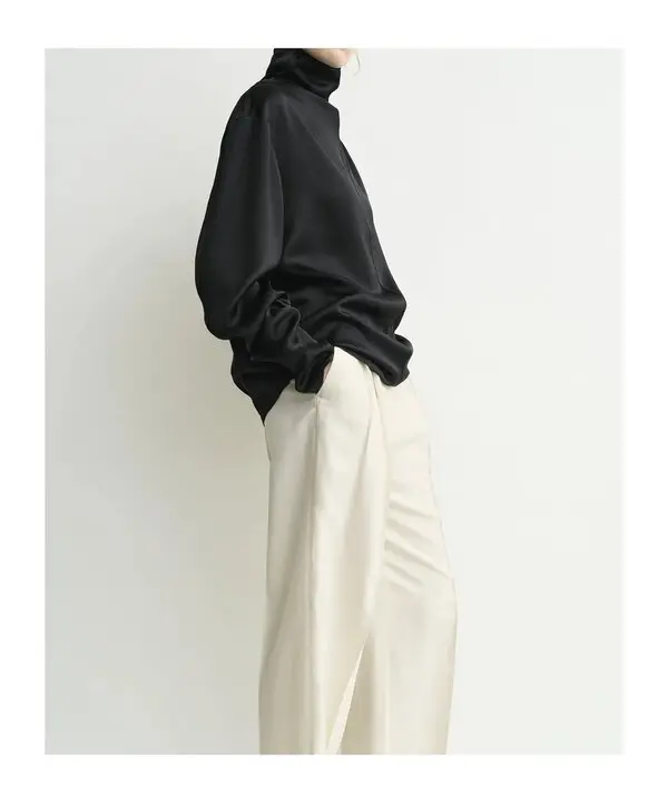 TOTEME High-necked Long-sleeved Shirt