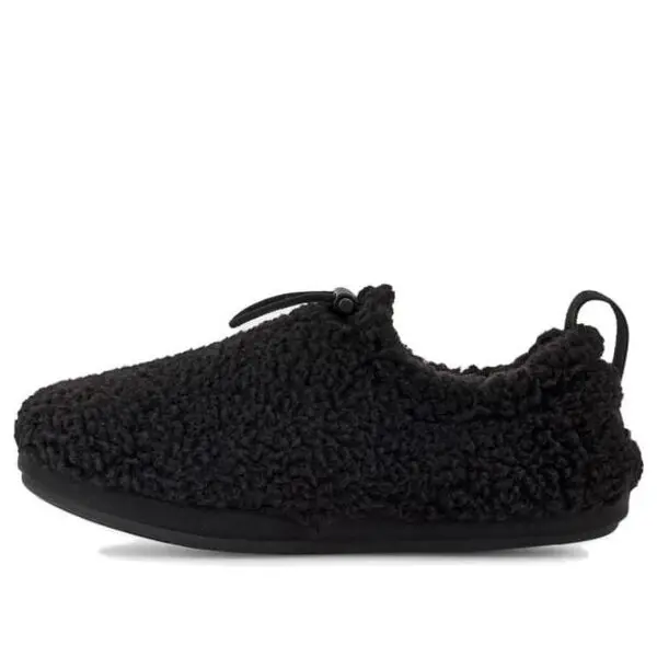 UGG Plushy Slipper - Black