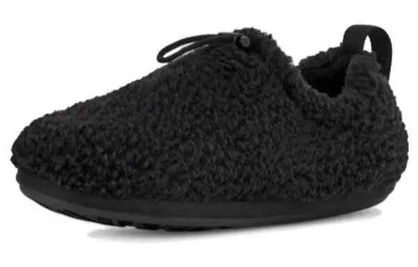 UGG Plushy Slipper - Black