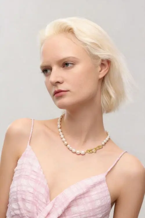 CLASSICHARMS Molten Heart Pearl Necklace