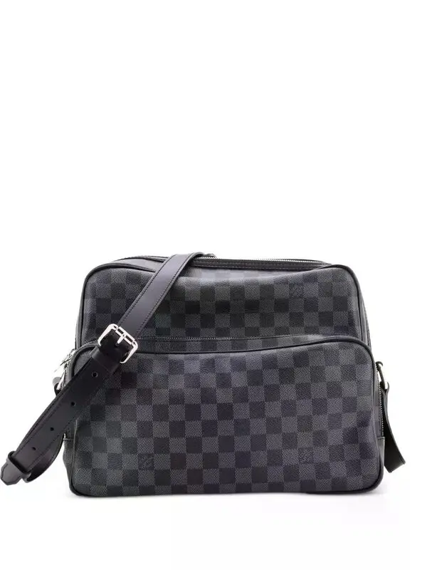 LOUIS VUITTON Damier Graphite Leo Messenger Bag