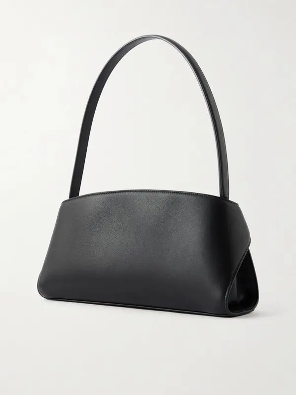 FERRAGAMO Hug Leather Shoulder Bag - Black