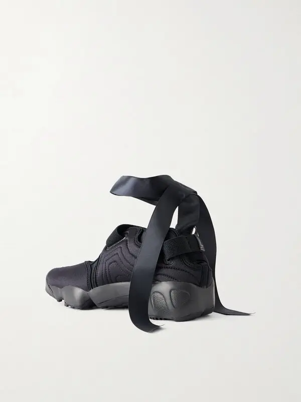 Nike Rift Split-toe Sneakers