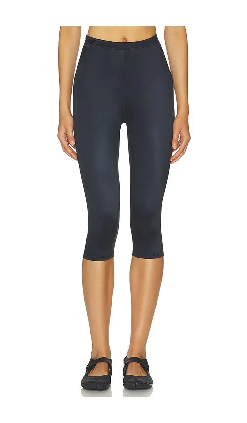 NIKESKIMS Shine Drawcord 17 Inch Crop Leggings - Obsidian
