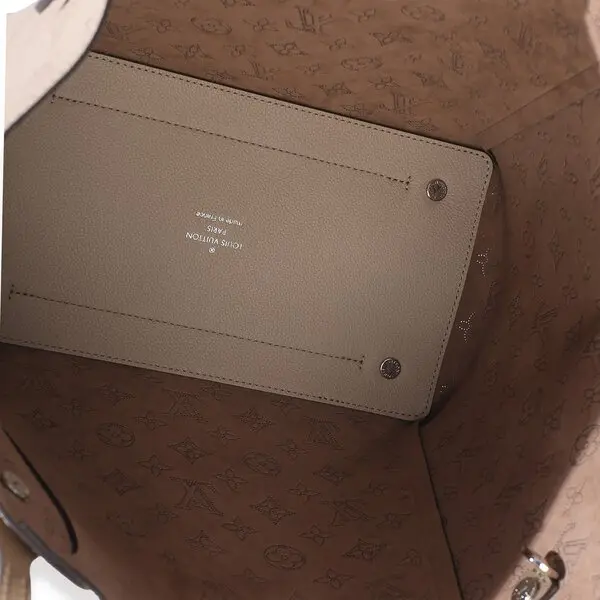 LOUIS VUITTON Galet Monogram Mahina Blossom Mm Tote