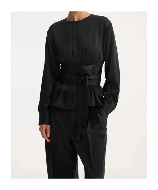 RÓHE Crew Neck Pleated Blouse