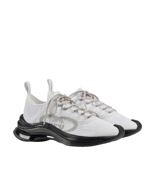 Gucci Low-top Sneakers With Rubber Double G Details - Black