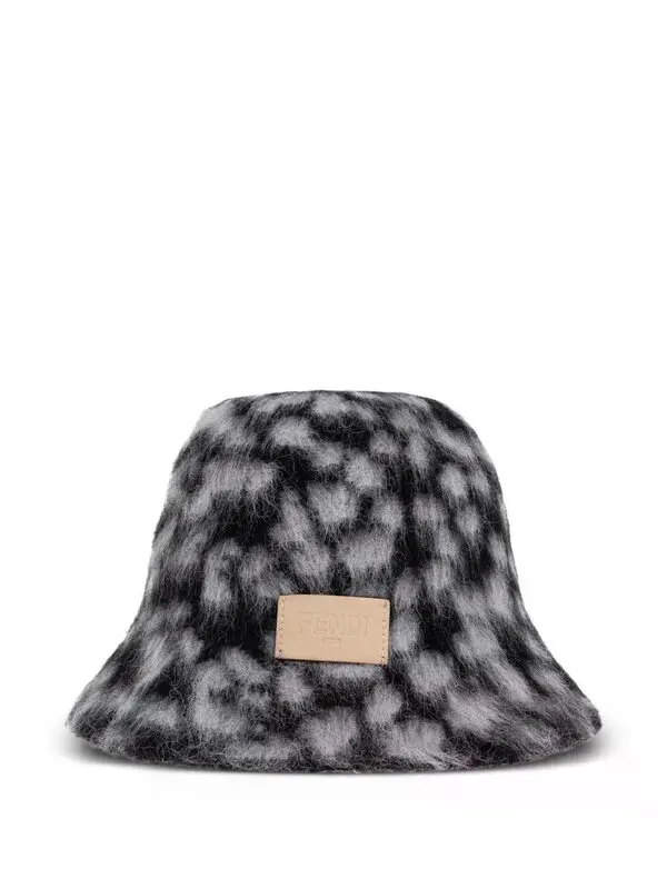 Fendi Leopard Print Logo Patch Bucket Hat - Grey