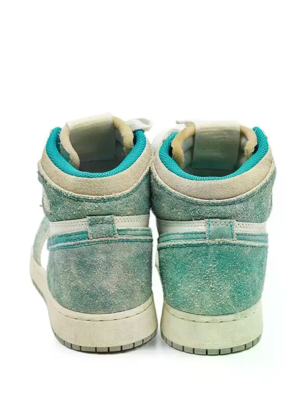 JORDAN 1 Retro High Og Sneakers