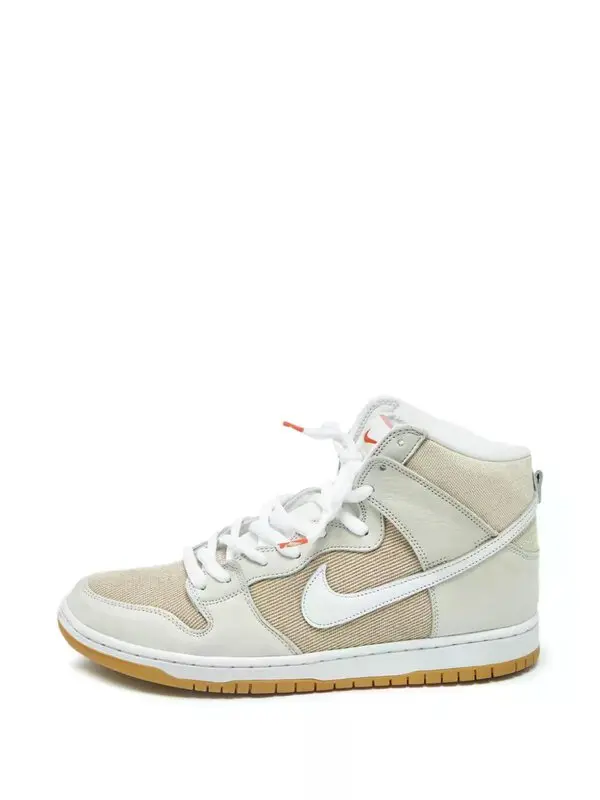Nike Dunk Pro Iso Sneakers - White
