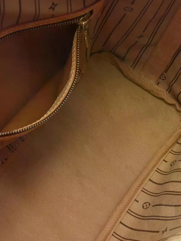 LOUIS VUITTON Monogram Neverfull Pm Tote Bag