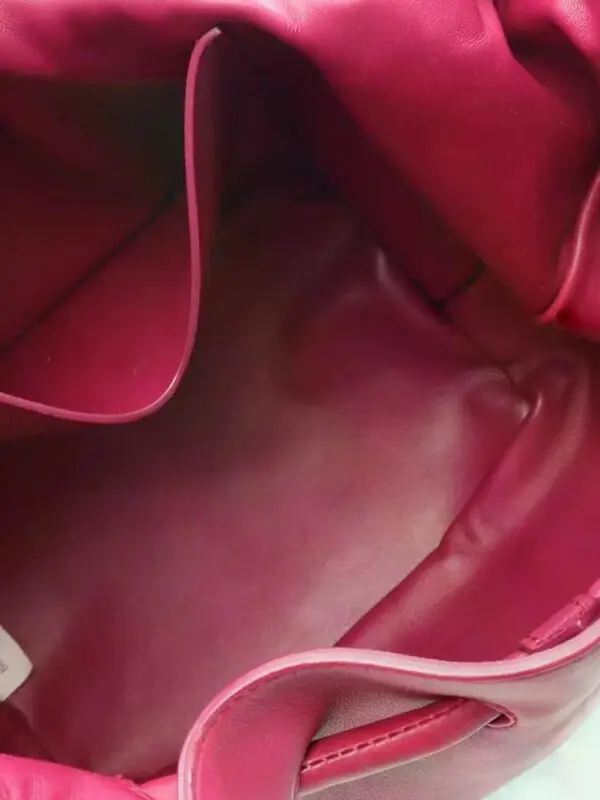 Bottega Veneta 2010s Beak Leather Handbag - Pink