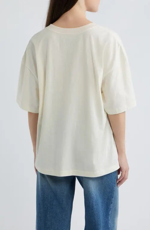 GOLDEN HOUR Love You Dearly" Graphic V-neck T-shirt