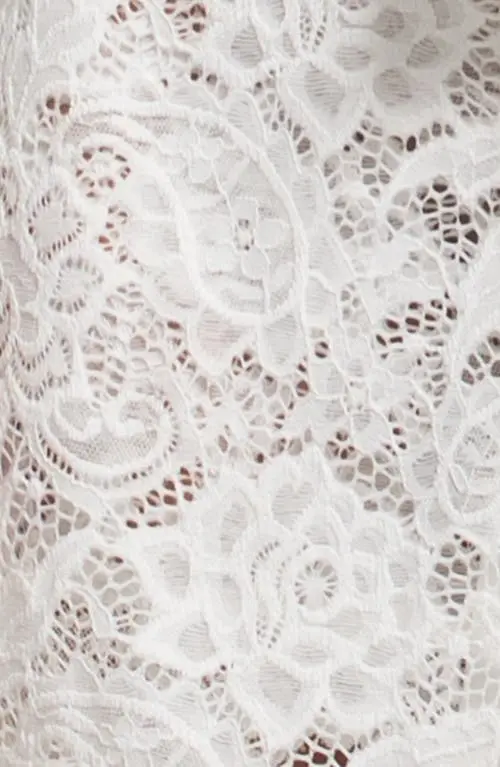 IN BLOOM BY JONQUIL Brynleigh Lace Wrap