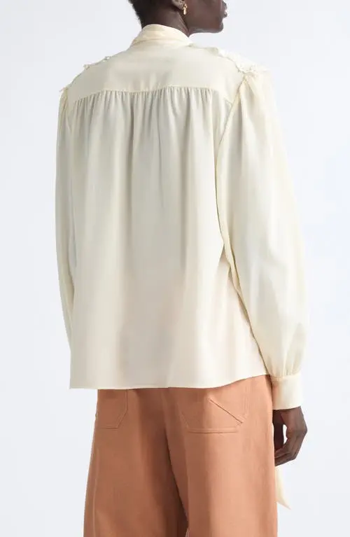 Chloé Pussy-bow Silk Crêpe De Chine Shirt - Pristine White