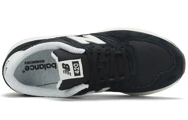 NEW BALANCE 420 Re-engineered Low Top Sneakers - Black/white