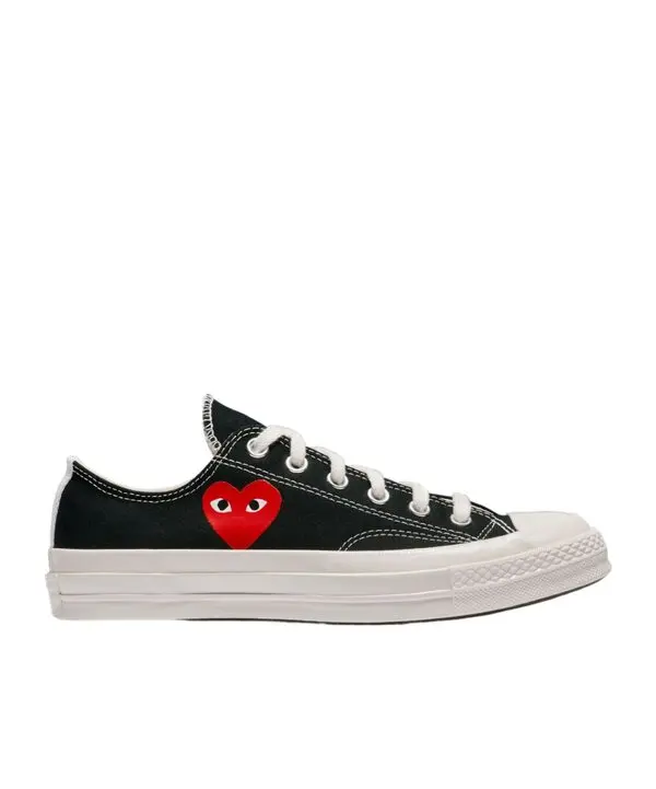 Play Comme Des Garcon Low Top Lace-up Sneakers - Black