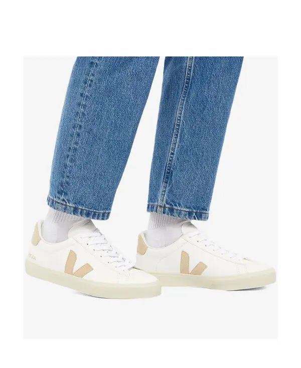 VEJA Lace-up Logo Low-top Sneakers