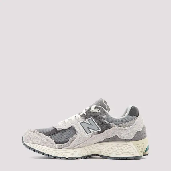 NEW BALANCE 2002r Protection Sneakers