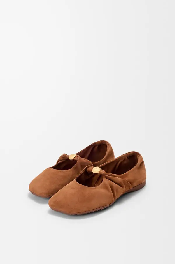 Loewe Pebble Soft Ballerina In Suede Goatskin