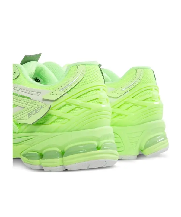 NEW BALANCE 1906 Sneakers