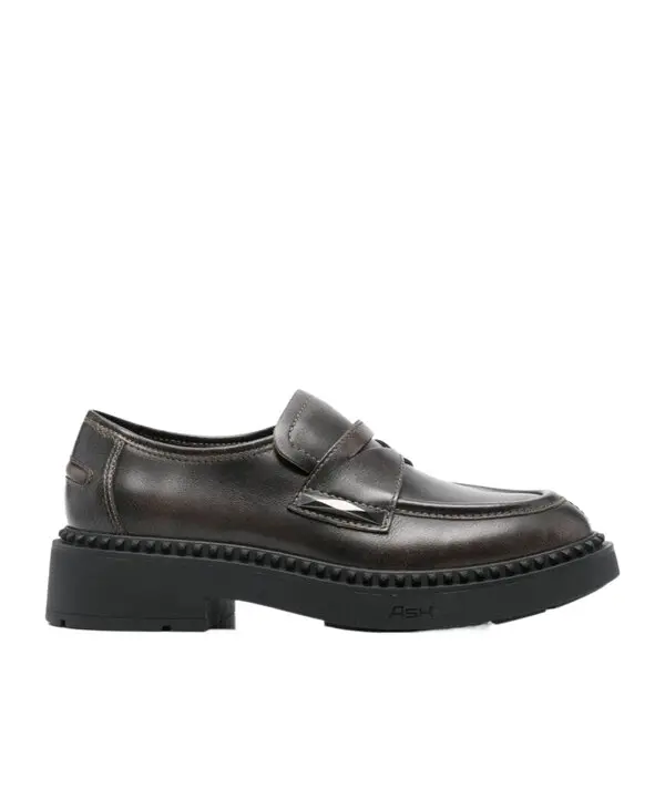 Ash Round-toe Loafers