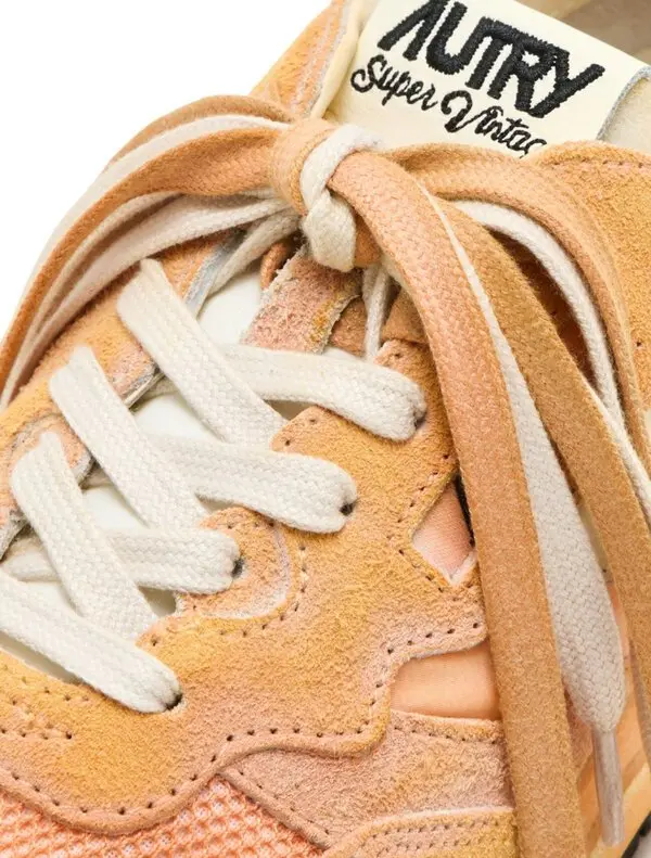 AUTRY Reelwind Super Vintage Low Sneakers