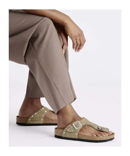 BIRKENSTOCK Gizeh Rivet Studded Sandals