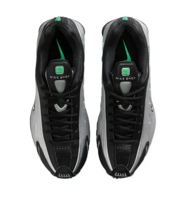 Nike Shox R4 Sneakers - Gray