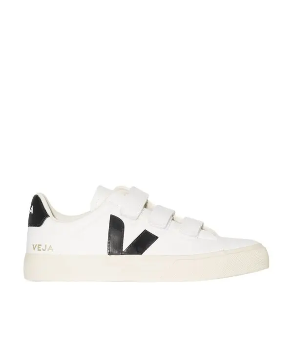 VEJA Logo Patch Round Toe Sneakers