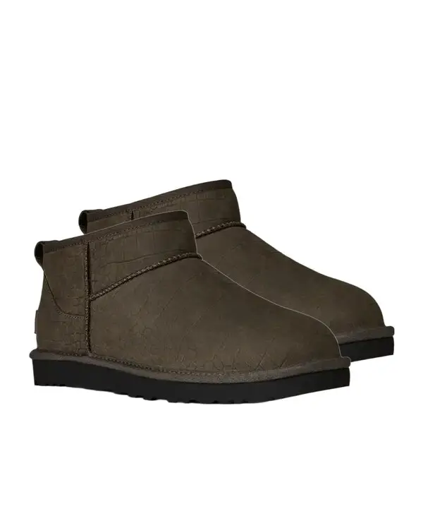 UGG M Classic Ultra Mini Embossed Boots