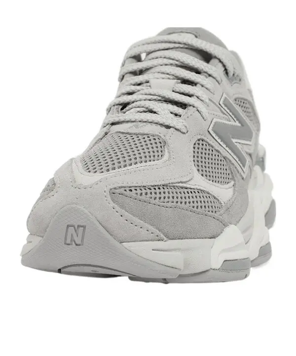 NEW BALANCE 9060 Logo-detail Sneakers