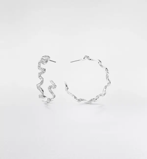 Dior 18k Gold Diamond Earrings