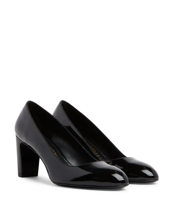 STUART WEITZMAN Almond Shaped High Heels