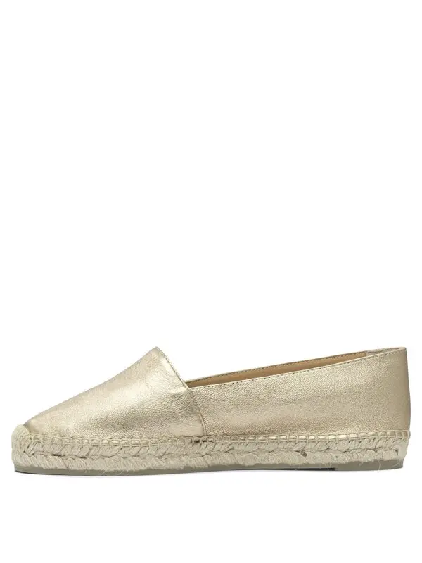 CastaÑer Square-toe Flats