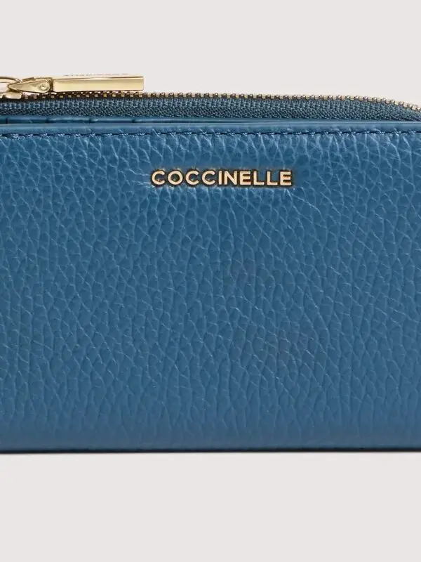COCCINELLE Logo Lettering Zipped Wallet