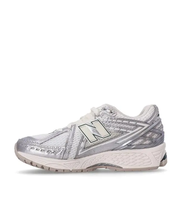 NEW BALANCE 1906r Sneakers