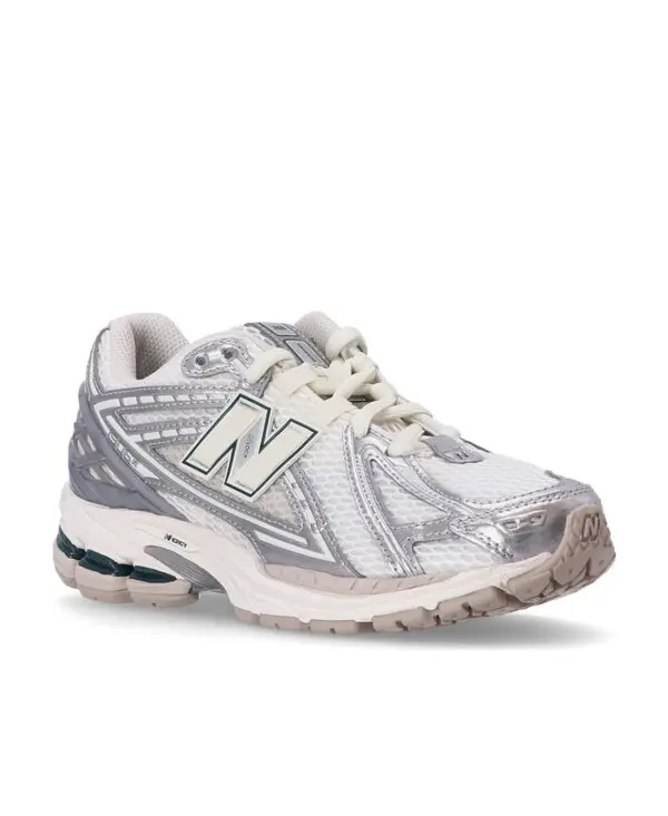 NEW BALANCE 1906r Sneakers