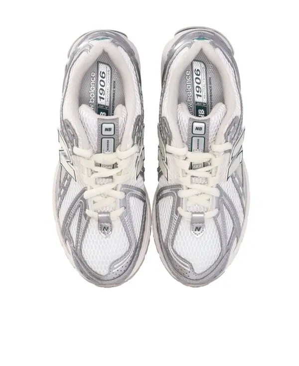 NEW BALANCE 1906r Sneakers