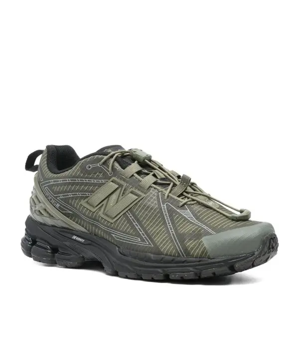 NEW BALANCE 1906r Sneakers