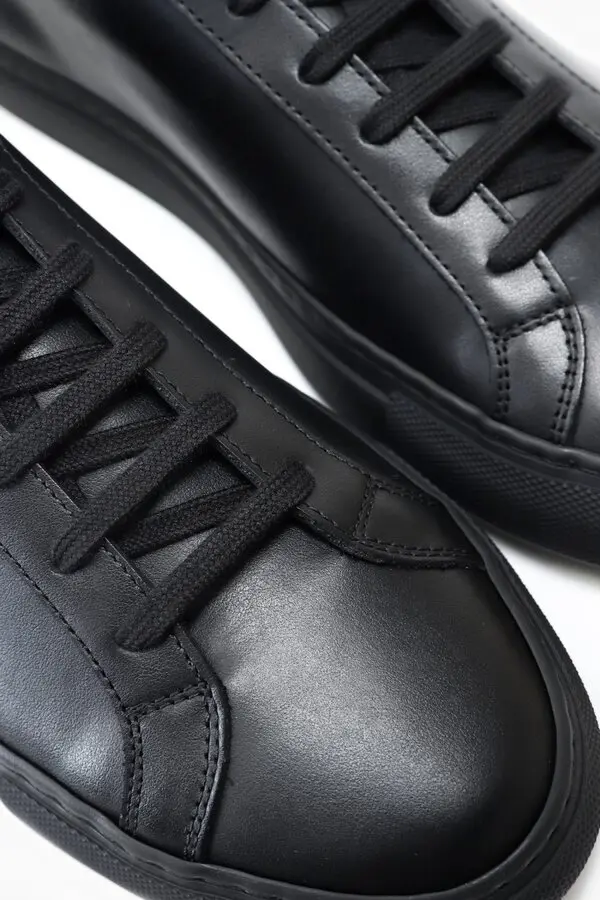 COMMON PROJECTS Logo Casual Shoes