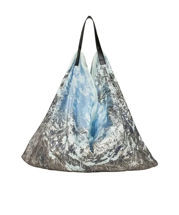 SAMSOE SAMSOE Saelli Landscape-print Silk Shoulder Bag - Hazy Fields