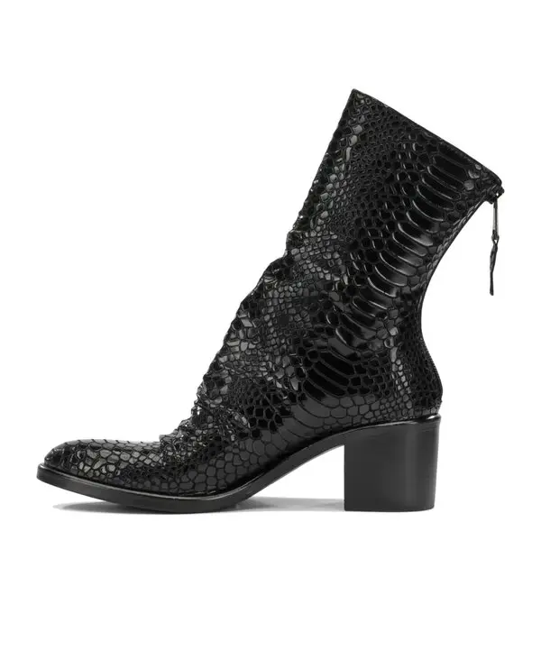STRATEGIA Round-toe Ankle Boots