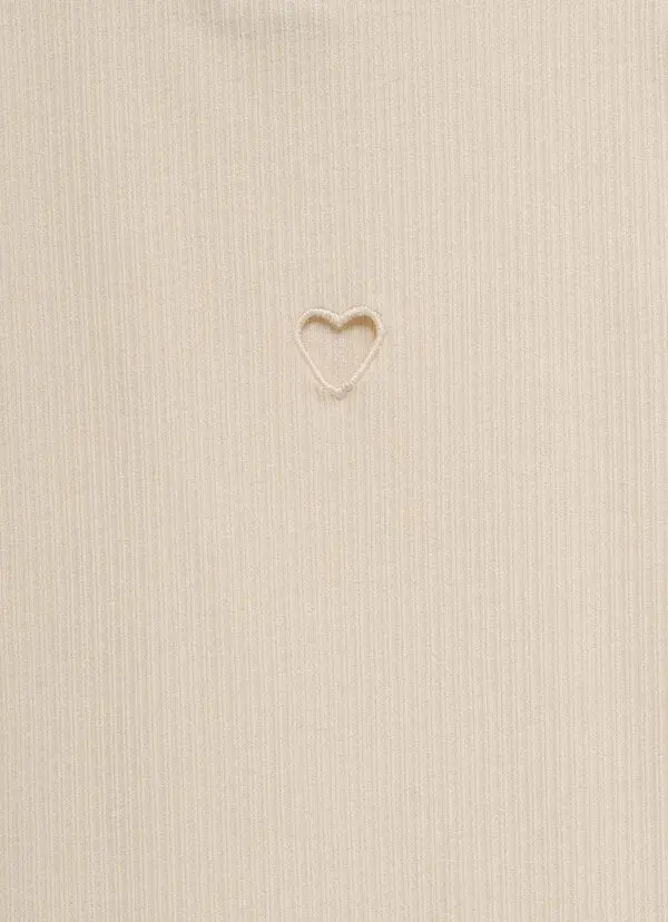 BASERANGE Ribbed Heart Detail Vest