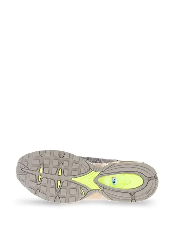 Nike Air Max Tailwind 4 Sneakers