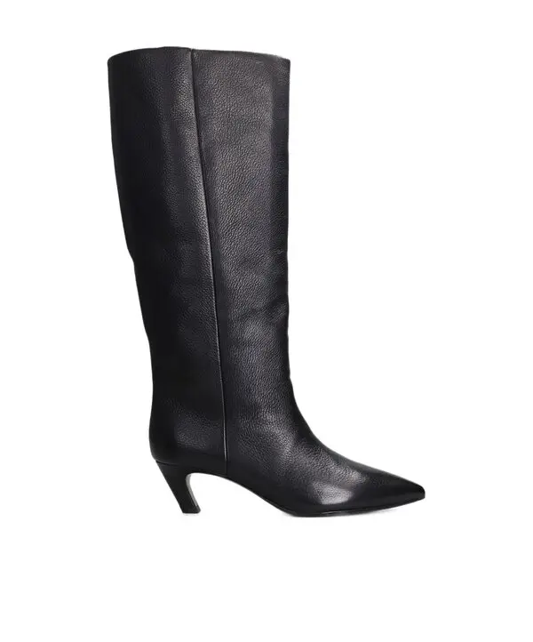 Ash Pointed-toe Boots