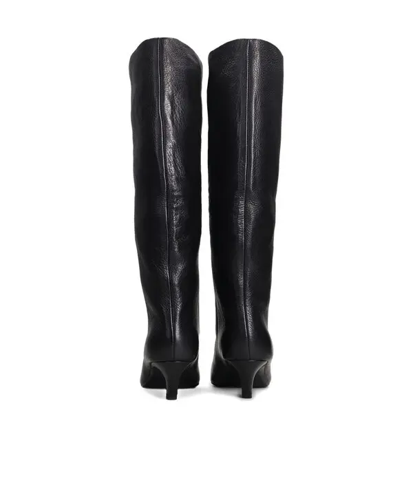 Ash Pointed-toe Boots