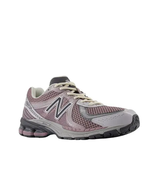 NEW BALANCE 860v2 Lace-up Sneakers