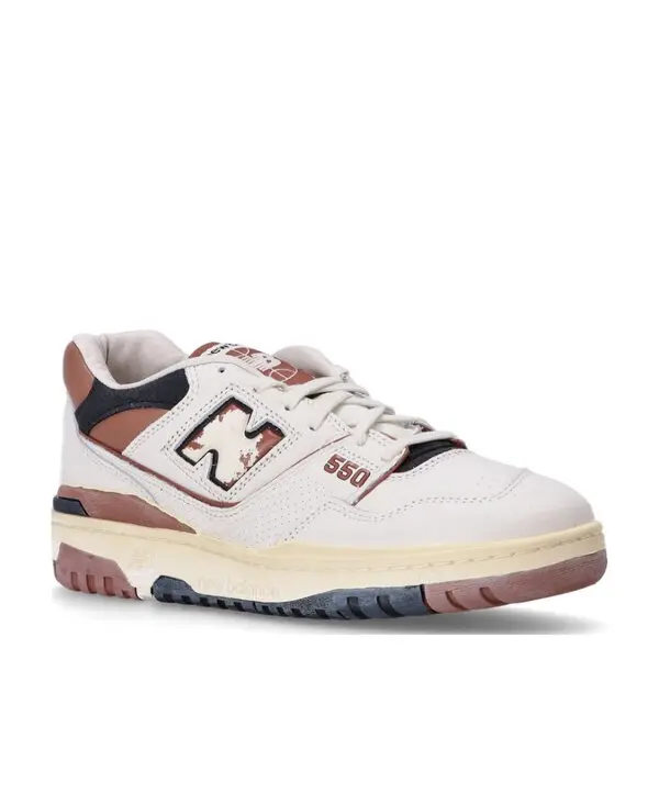 NEW BALANCE 550 Logo Patch Sneakers