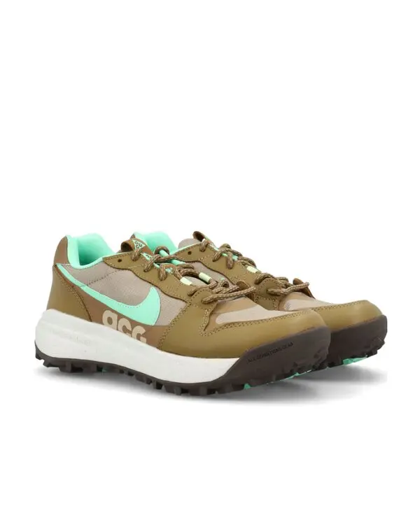 Nike Lowcate Sneakers